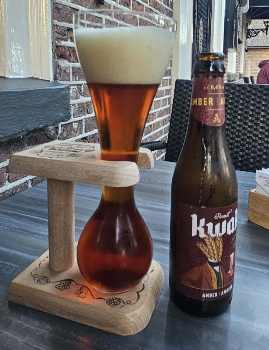Kwak Amber (Strong Ale) - El lupulo dorado